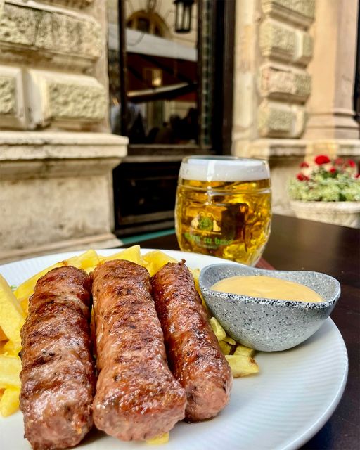 Cât a plătit un român pentru 6 mici, într-un restaurant din Centrul ...